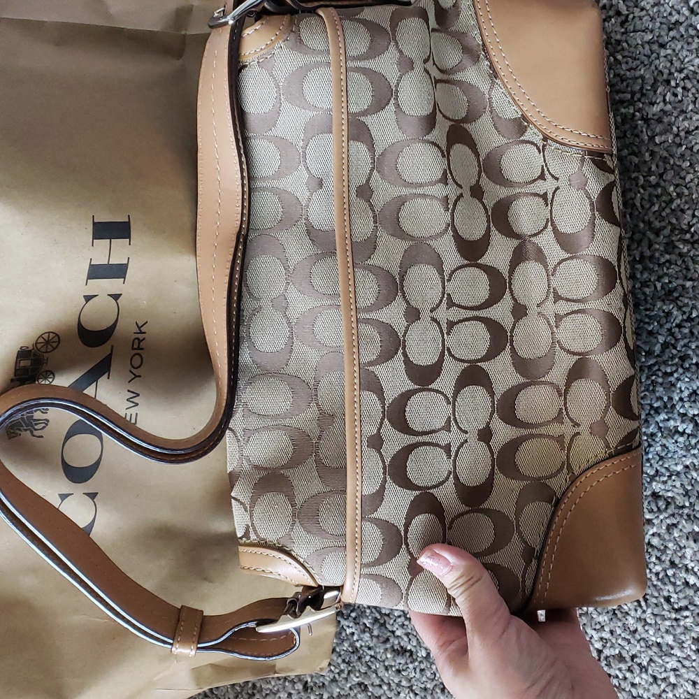 Coach Signature Purse - Gem